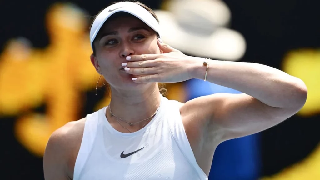 Badosa aprieta el puño y fija su regreso: 2026 será su año