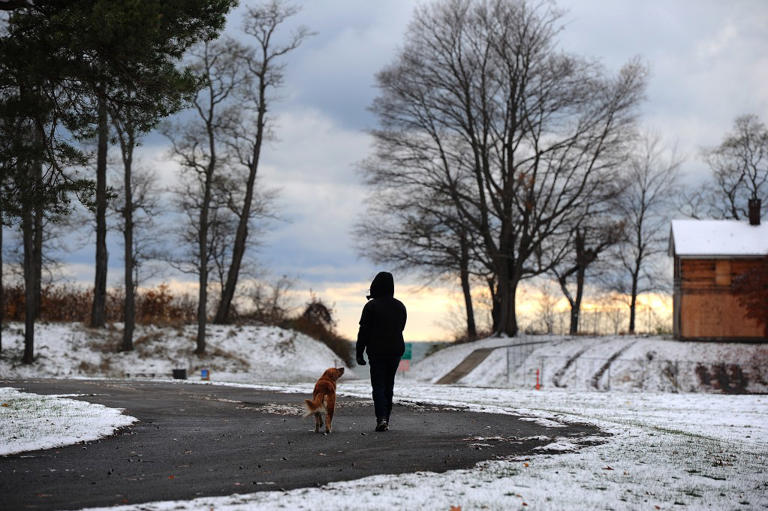 Winter storm warning as 20 inches of snow expected: "Life-threatening"