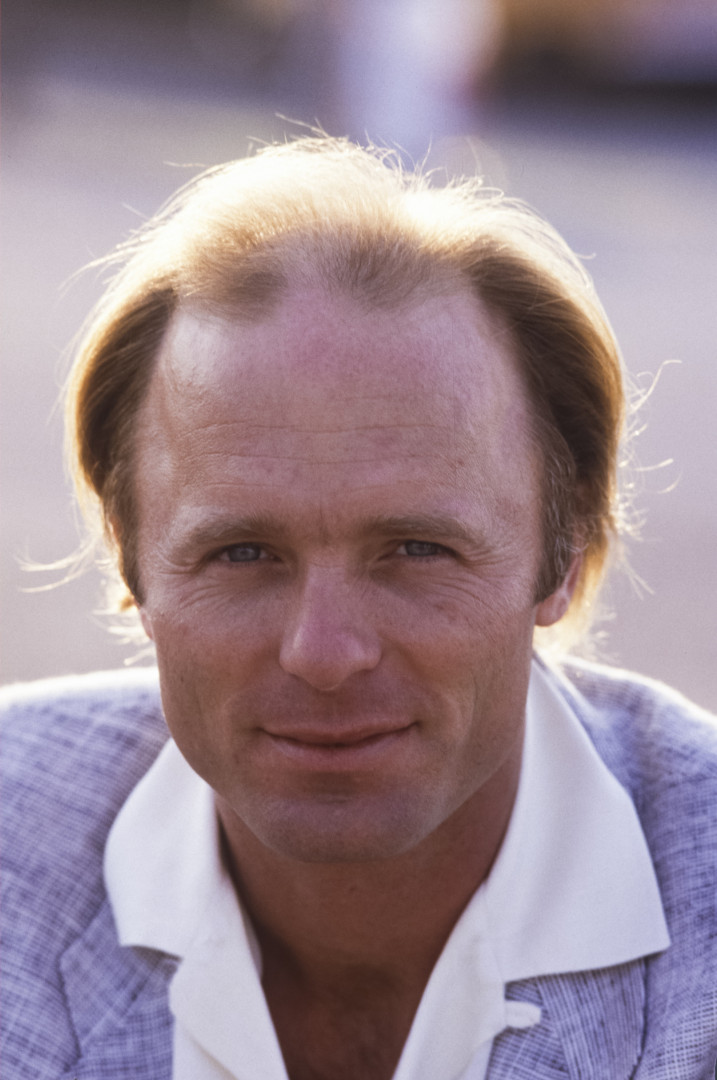 Why is Ed Harris so compelling in front of the cameras?