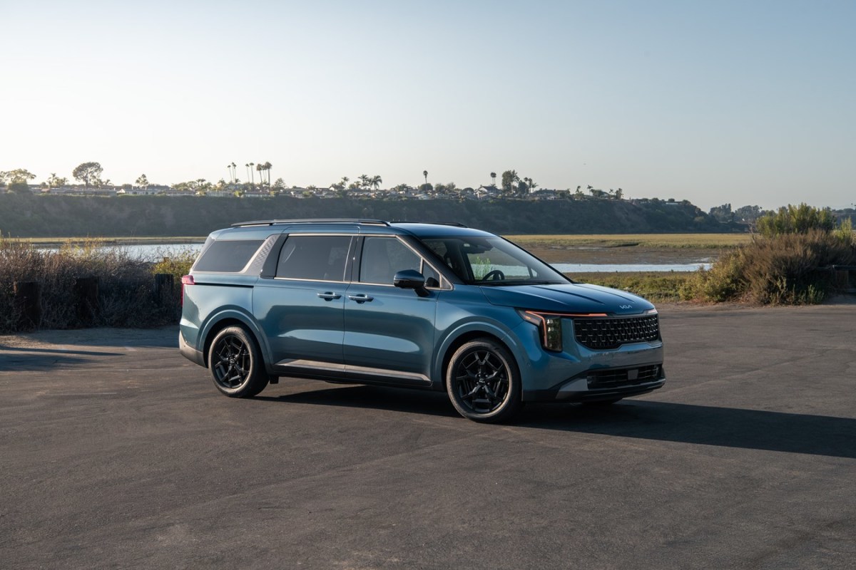 Thinking of ditching the SUV? Here are all the minivans still on sale ...