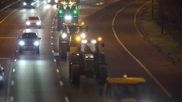 Farmers bring tractors to Budget day protest despite Met Police ban