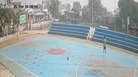 National-level basketball player dies in freak Rohtak court accident ...