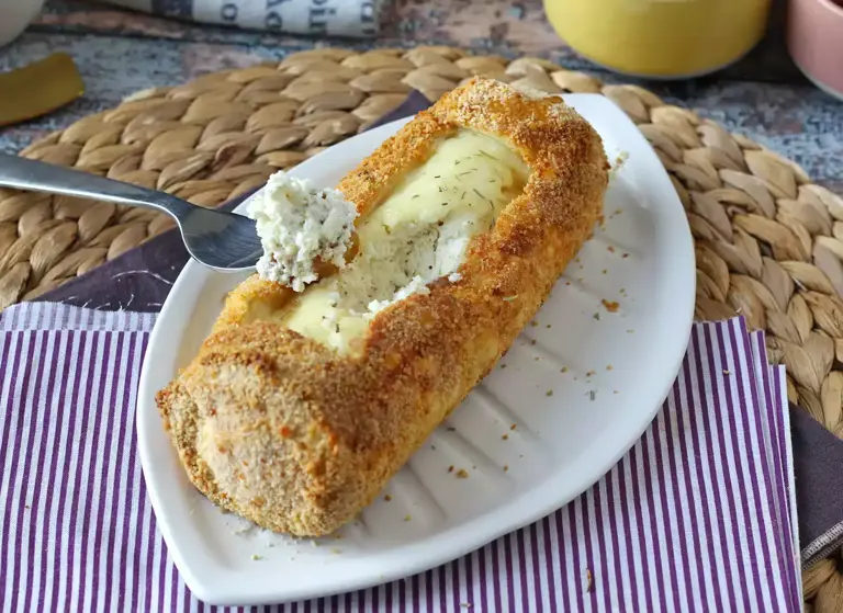 Crunchy, melt-in-your-mouth goat's cheese log breaded with air fryer ...