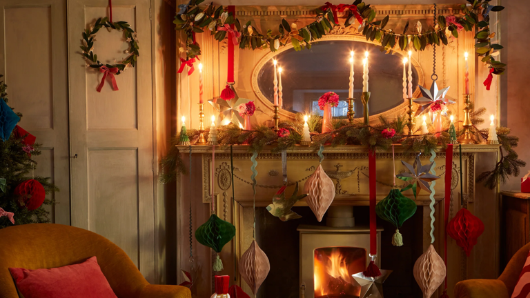 No Decoration Matches The Appeal of Paper Christmas Decor – Here's Why ...