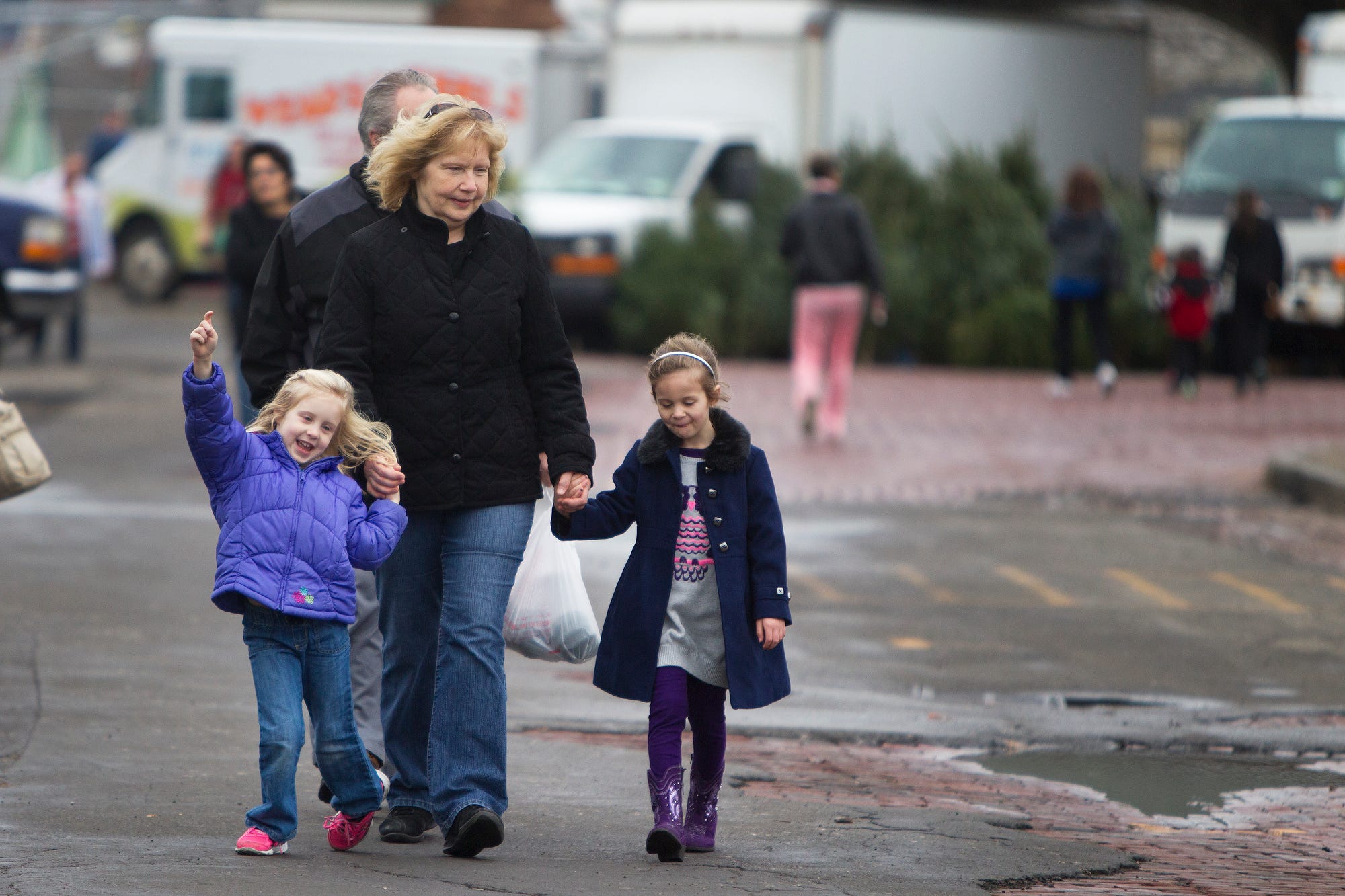 How old do kids have to be to stay home alone? What Oklahoma law says