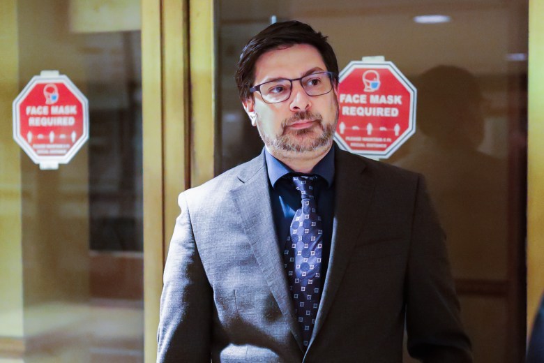 Underground Grime Wave: MTA Cleaning Crews Tackle Tourist Trash in Midtown