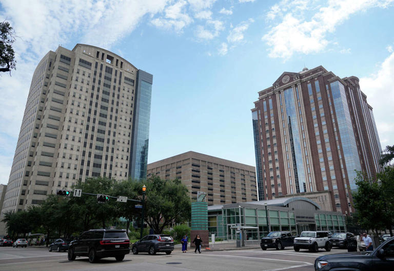 Democrats crowd Harris County judicial races for 2026 primary