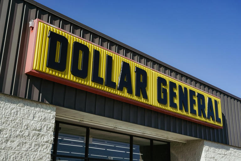 Dollar General's Christmas 2025 hours