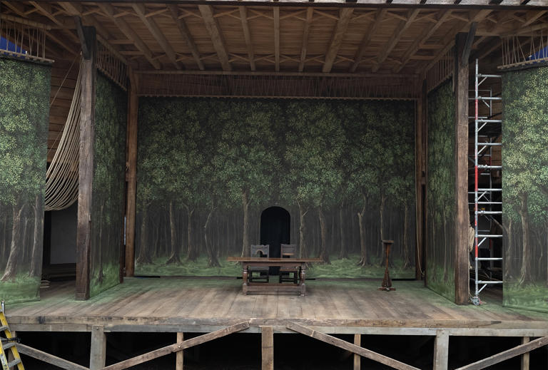 The Real Shakespearean History Behind 'Hamnet'