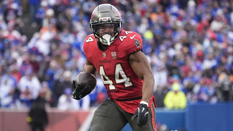 Isiah Pacheco vs. Sean Tucker: Fantasy Football Week 13 Start 'Em, Sit 'Em
