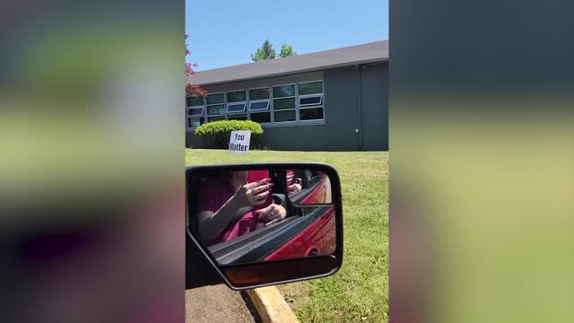 Elementary school rallies around student facing childhood cancer battle