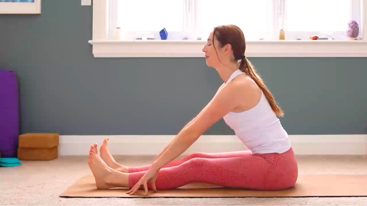 I Tried a 10-Min Beginner Full Body Stretch
