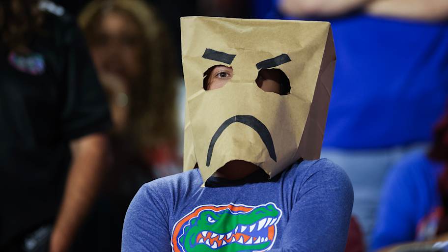 Even in a lost season, Florida fans aren't quitting on their Gators