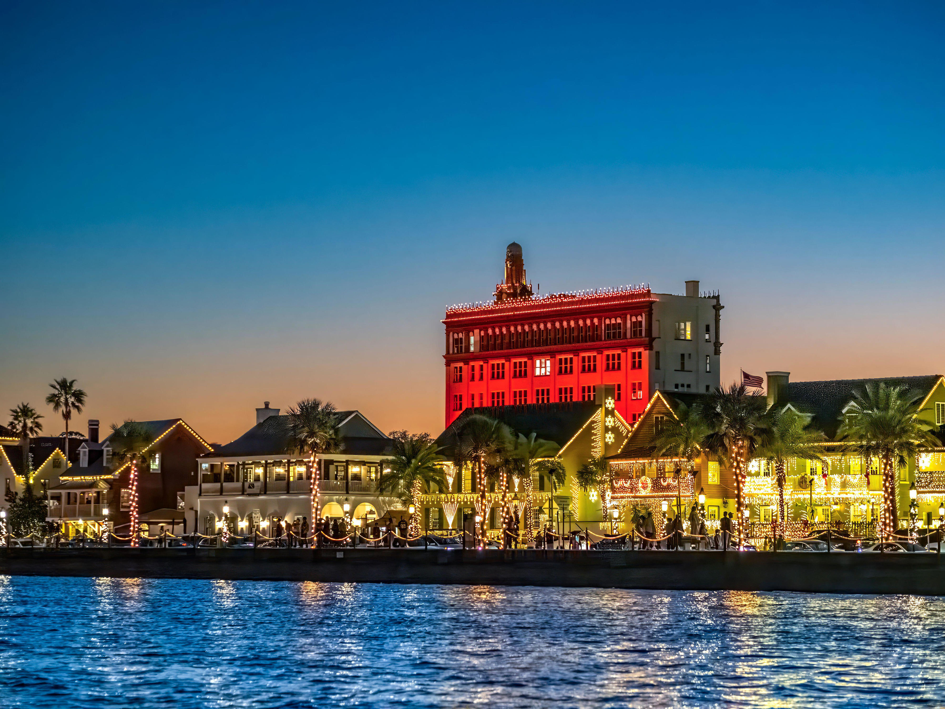 World Atlas names 7 most festive Florida downtowns for the holidays