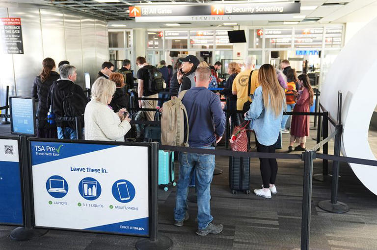 Airport with the longest TSA wait times amid busiest Thanksgiving ...