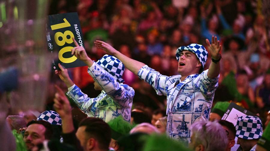 PDC stellt Spielplan vor: Merk eröffnet die Darts-WM