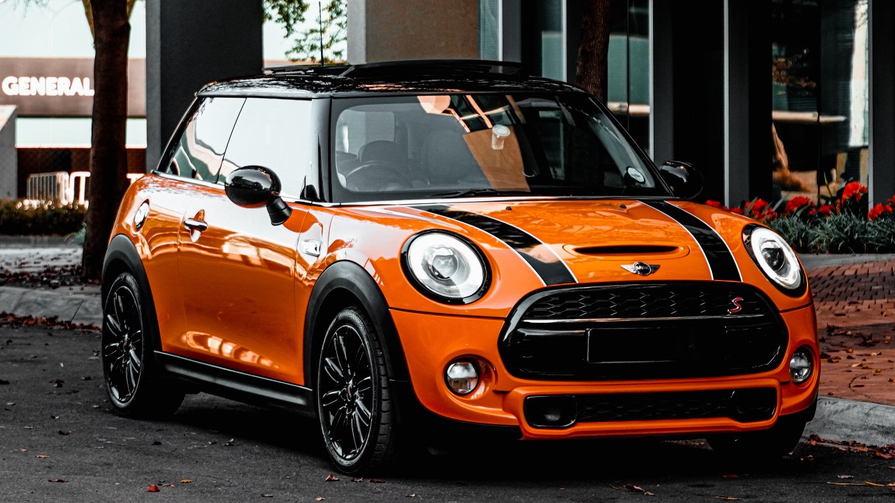 7 Compact cars that fit city life and urban parking