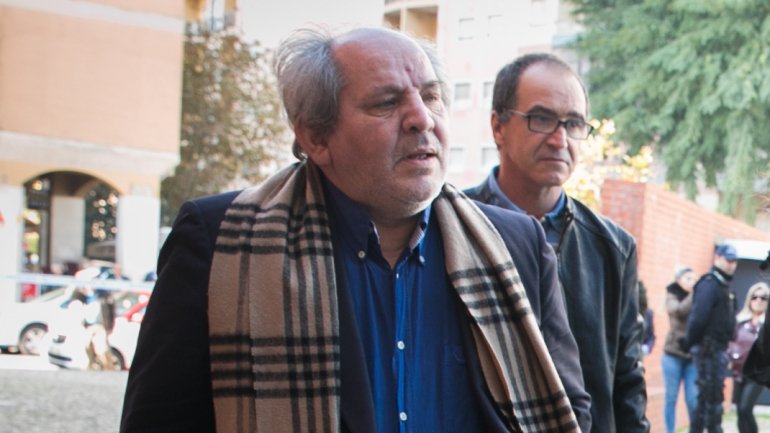 Advogado de Sócrates falha audiência e oficiosa mantém-se