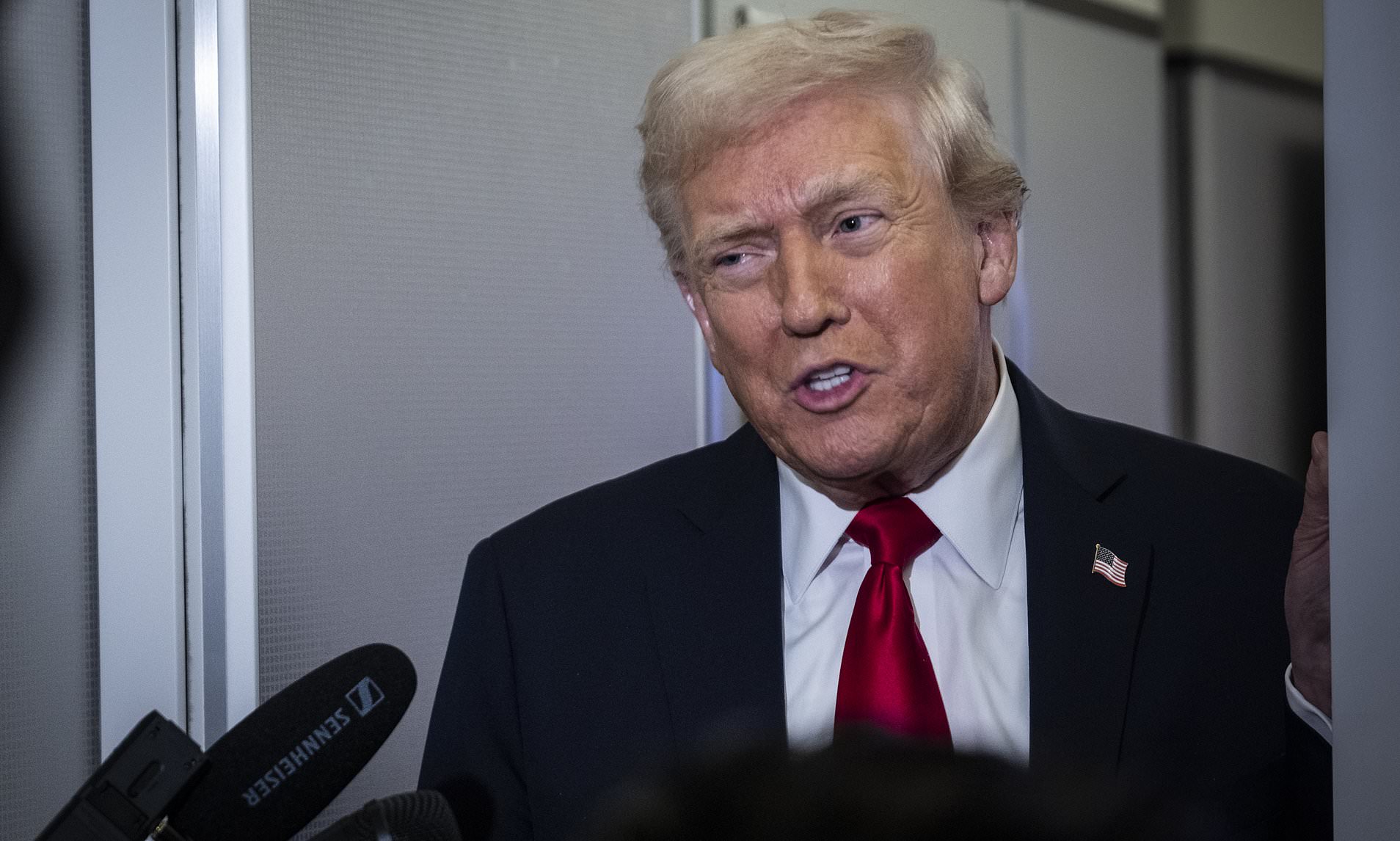 Trump slams 'ugly' female reporter behind NYT 'hit piece' after 'creepy ...