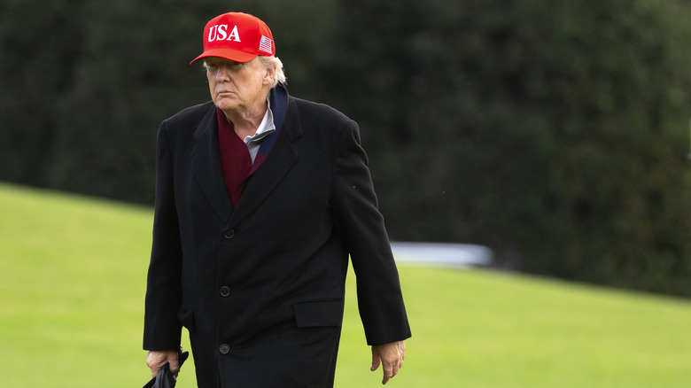 What's A Pigeon-Toed Gait? Trump's Curious Walking Style Has Reignited ...
