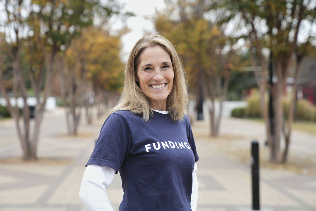 MacKenzie Scott's college roommate once loaned her $1K. Now it's the ...