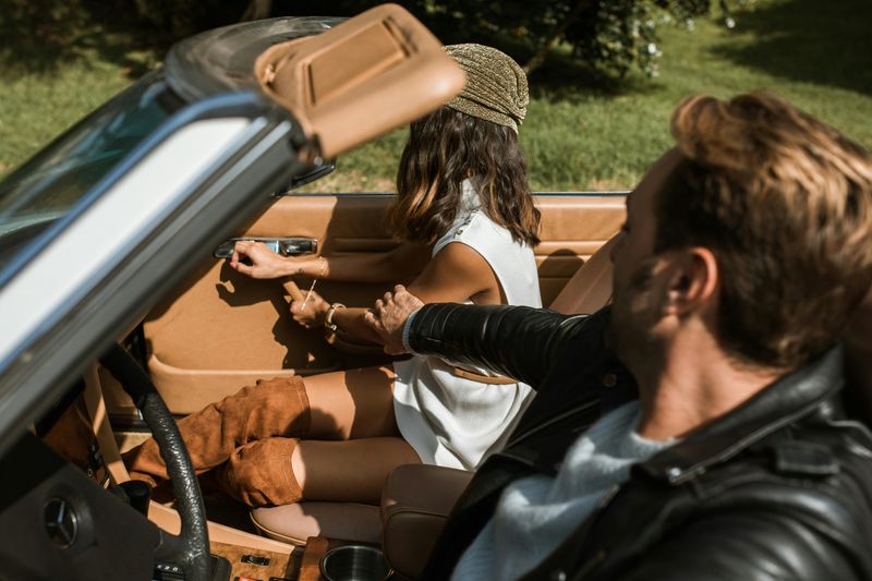 12 Behaviors That Quietly Expose a Cheater Every Time
