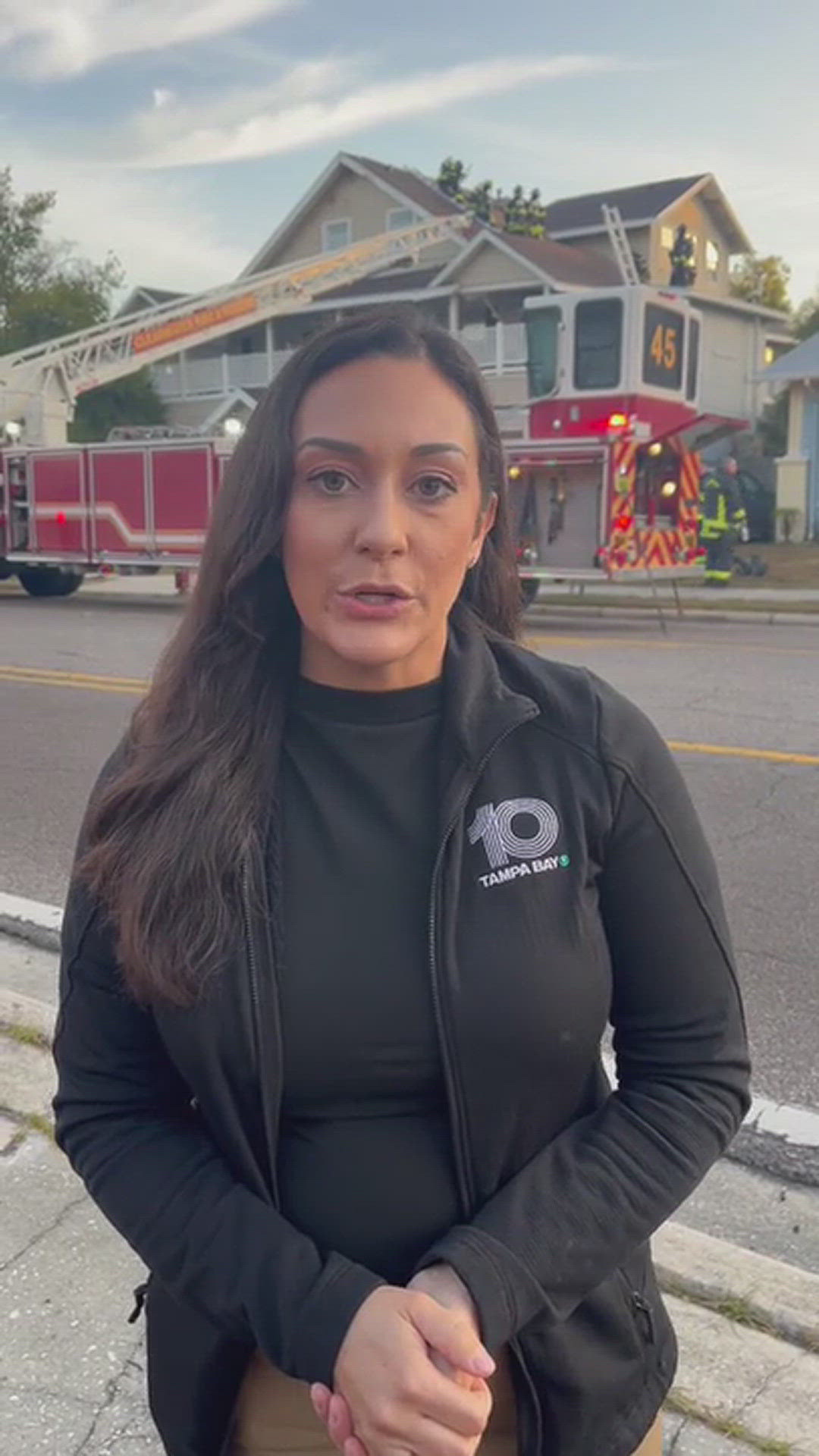 Firefighters put out two-alarm blaze at Clearwater apartments