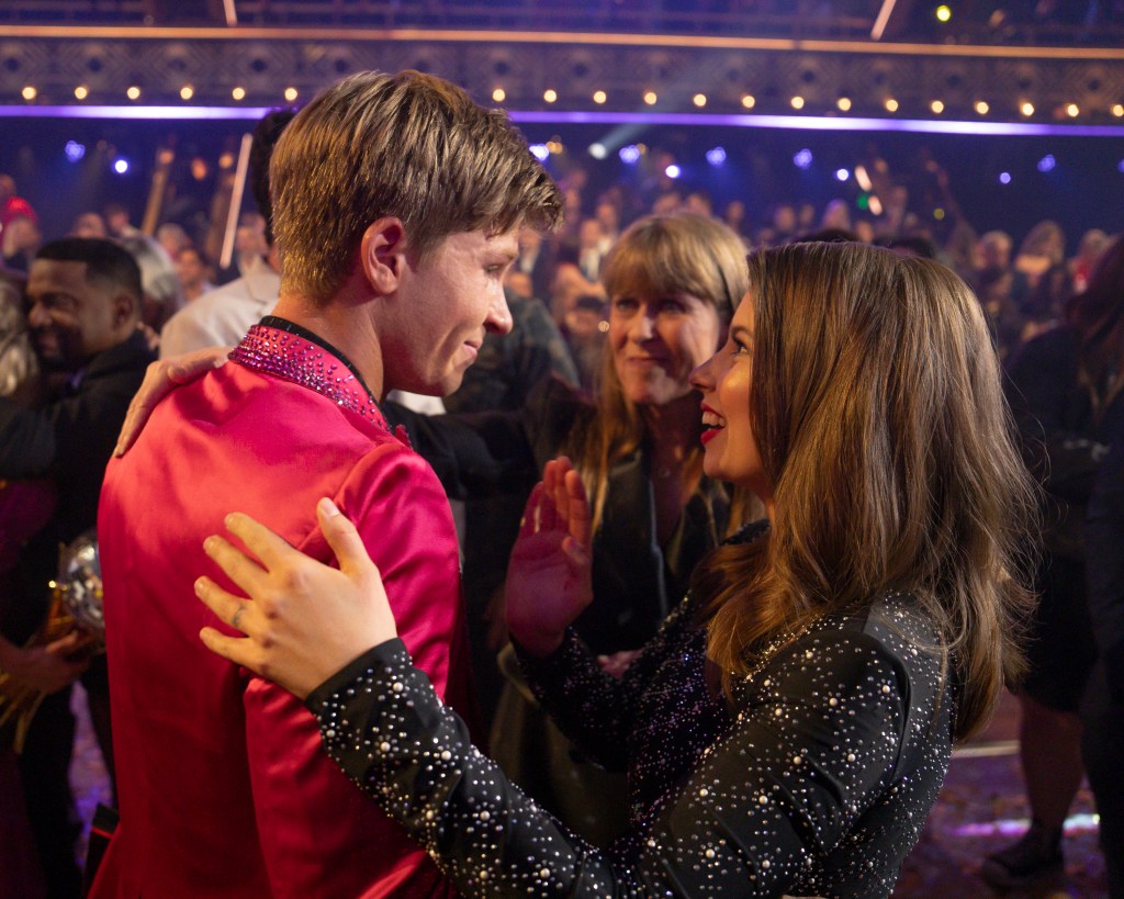 How ‘DWTS’ winner Robert Irwin honored sister Bindi 10 years after she ...