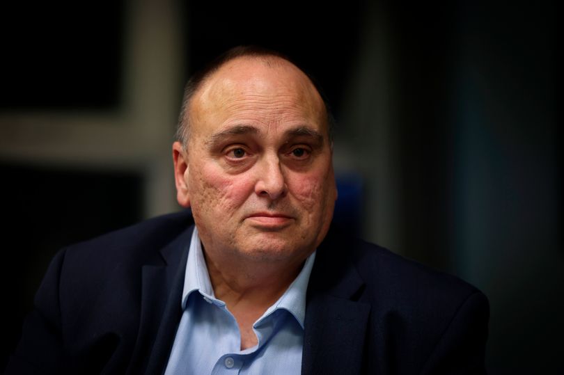 Head of Nottinghamshire NHS trust to retire after facing scrutiny of ...
