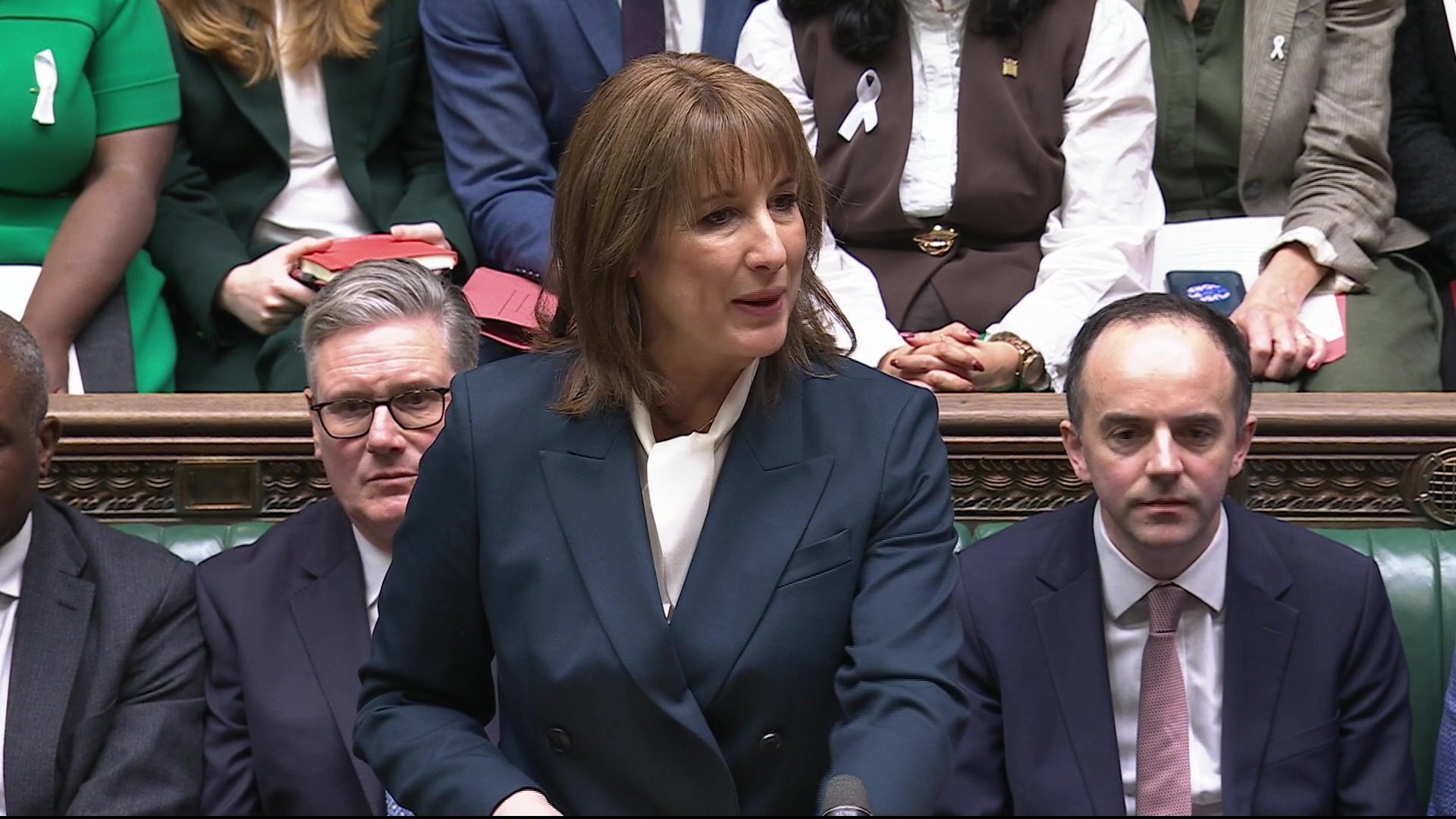 Two-child benefit cap scrapped by Reeves