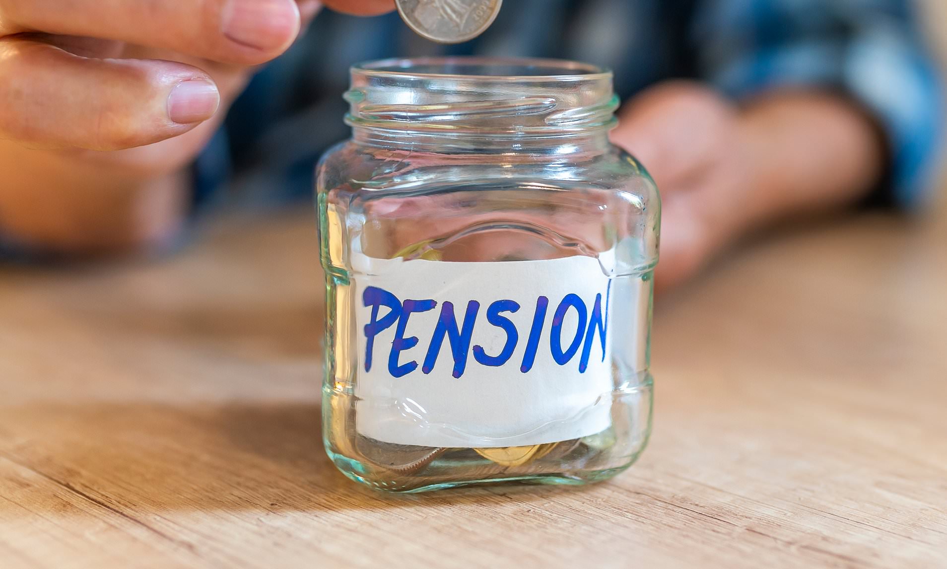 Pension tax free cash SAVED in the Budget - after damaging rush of ...