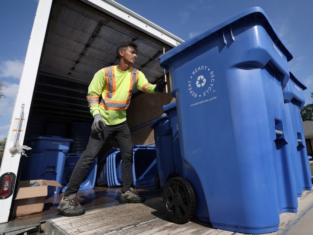 Too big? Windsor mayor optimistic smaller relief ahead for giant blue bins