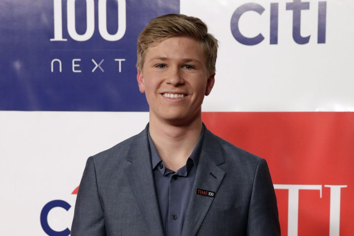 Watch: Robert Irwin, Witney Carson win 'Dancing with the Stars' Season 34