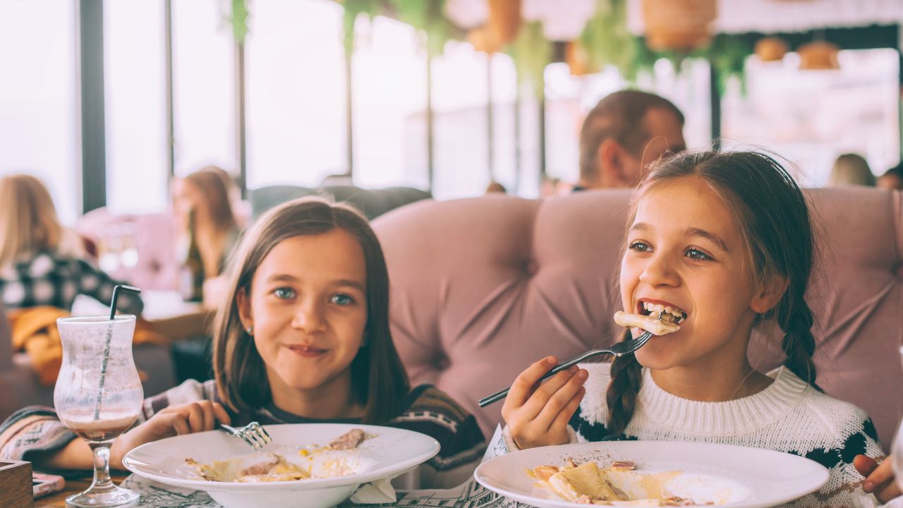 'They eat more than I do': Woman refuses to subsidize friend's kids at ...