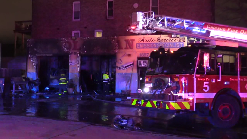 Fire sweeps through mechanic shop on Chicago's West Side