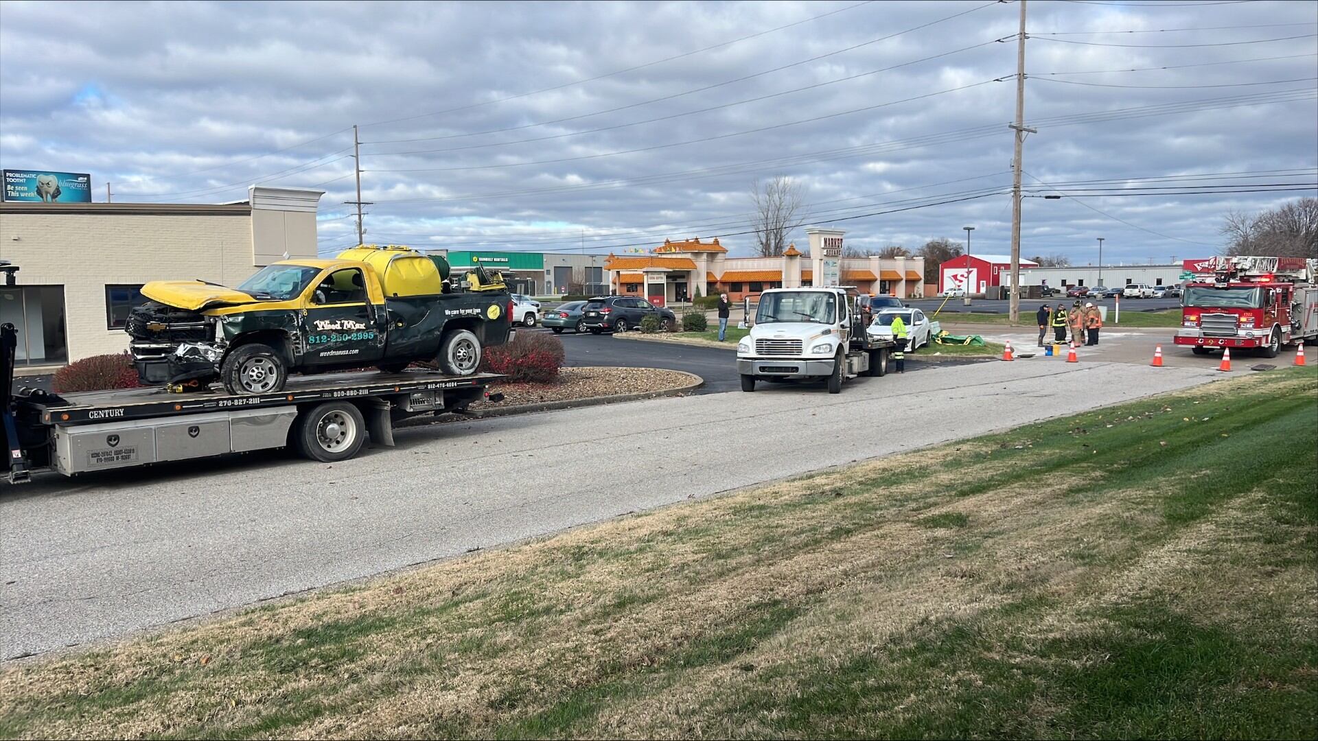 Dispatch: Crews respond to rollover accident in Evansville