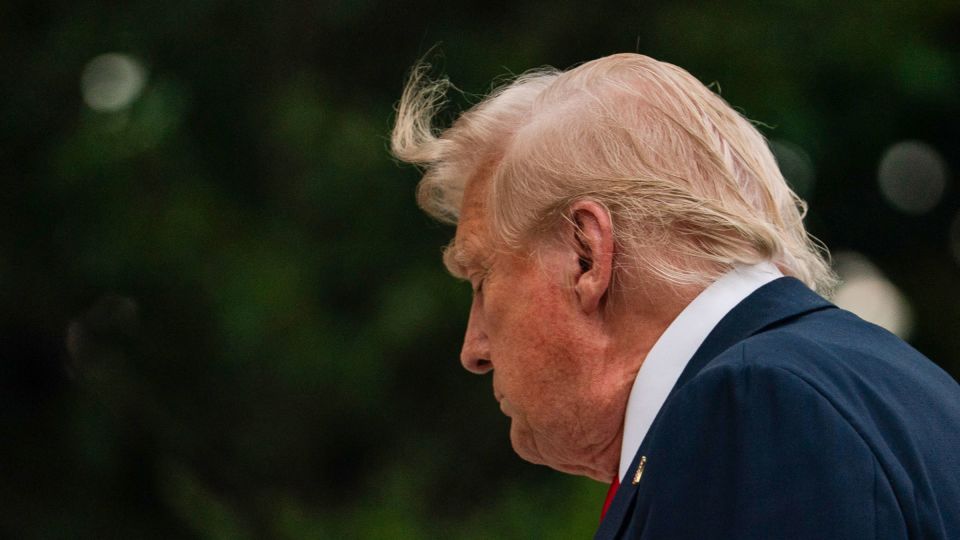 READ: Georgia prosecutor drops racketeering case against Donald Trump