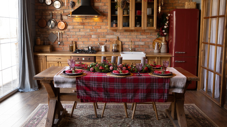 10 Easy Additions That Make Your Kitchen Feel 10x Cozier