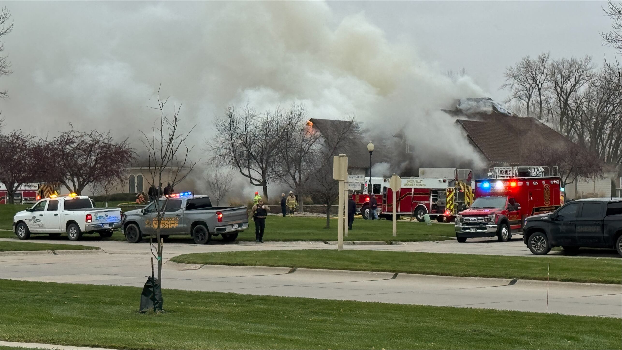 3 dogs rescued during house fire in Dakota Dunes, residents not inside ...