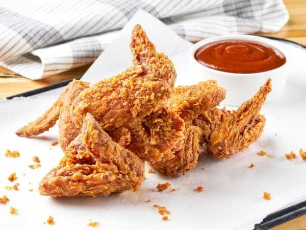 Dallas celeb chef Tiffany Derry debuts Roots Chicken Shak in Addison