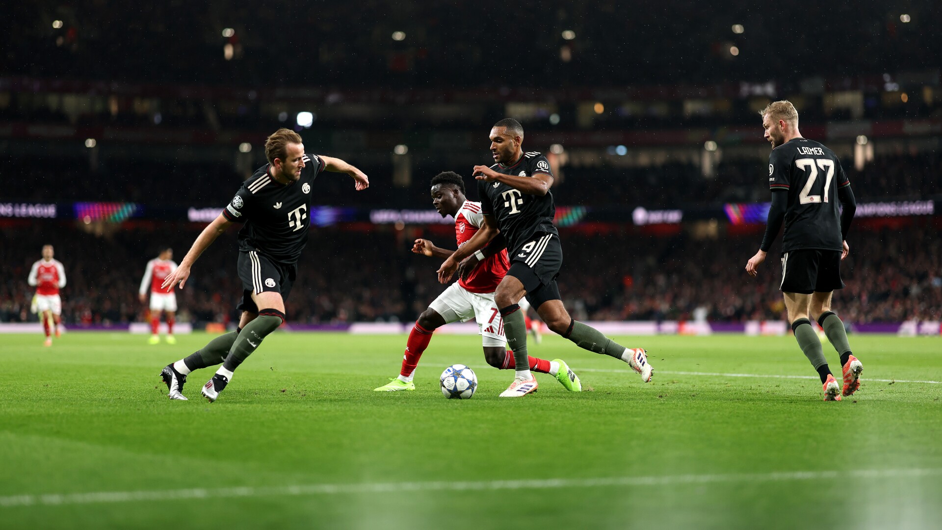 Arsenal 3-1 Bayern Munich: Gunners remain perfect in Champions League