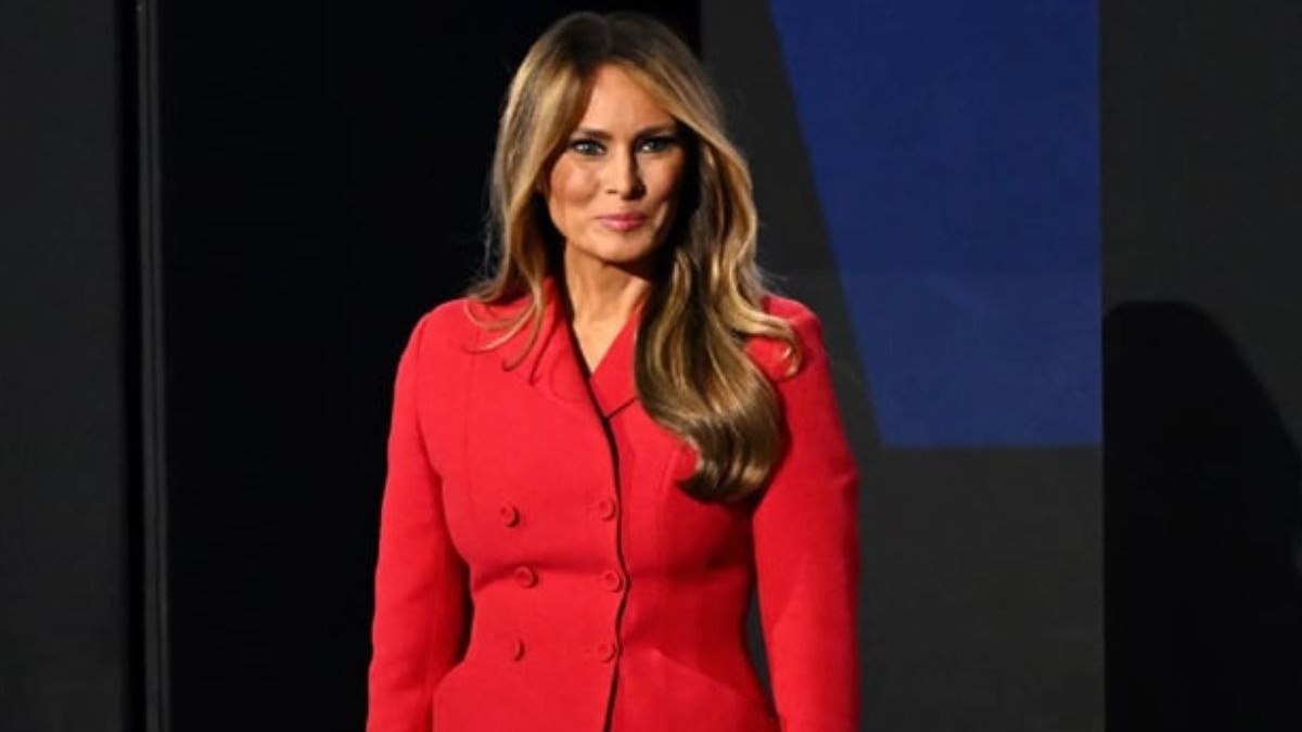 Unseen photo of Melania Trump at 16 shows her real look and Barron's ...