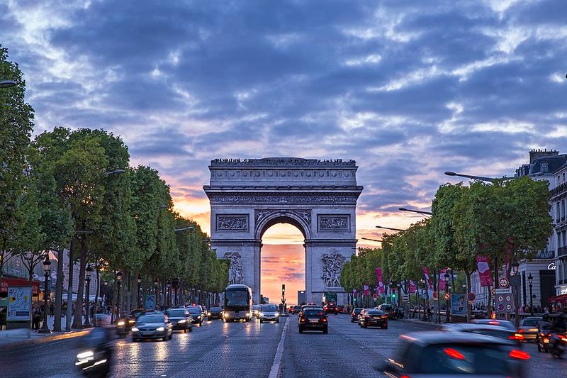 These 11 World-Famous Streets Are Rich With History and Culture
