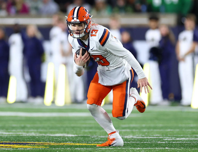 Syracuse looking to sign multiple transfer quarterbacks this offseason