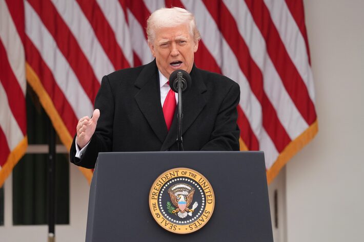 Veja a lista de 19 países alvos de revisão de ‘green card’ ordenada por ...