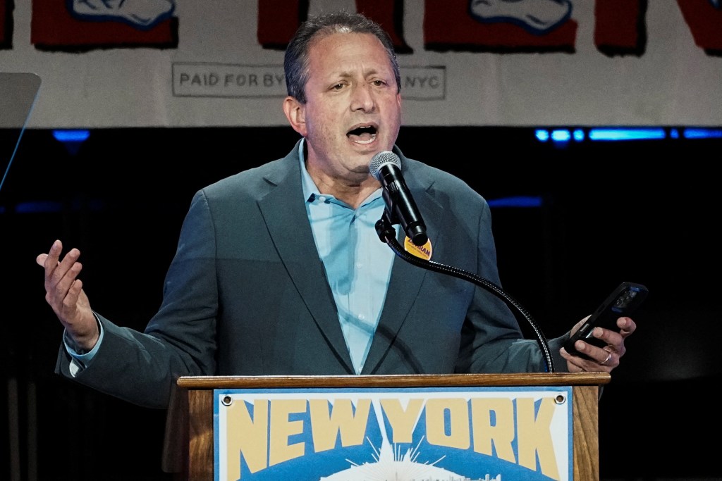 Lefty NYC Comptroller Brad Lander tells top pension funds to cut ties ...