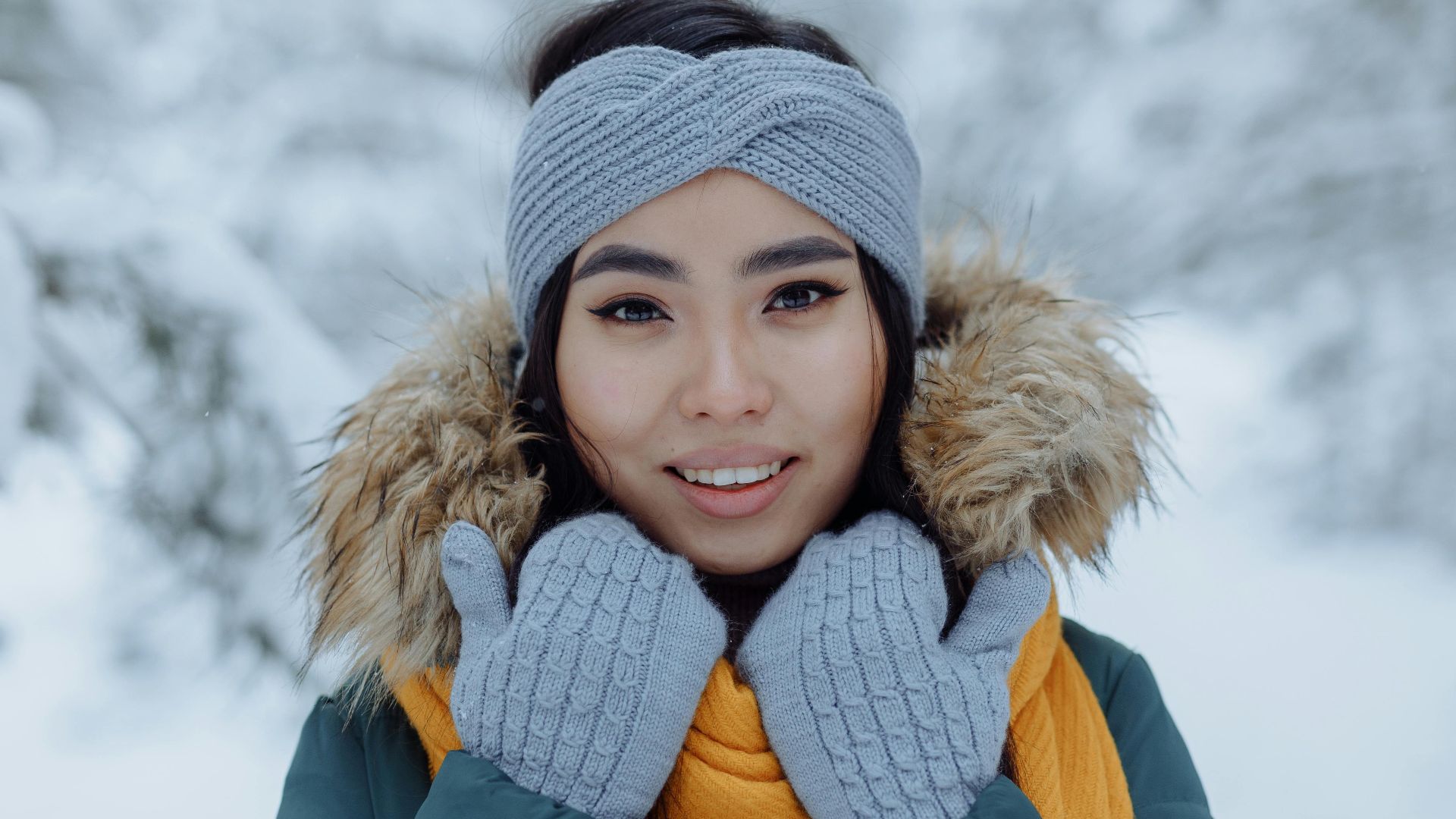 20 Tips For Keeping Your Hands Soft During The Cold Season