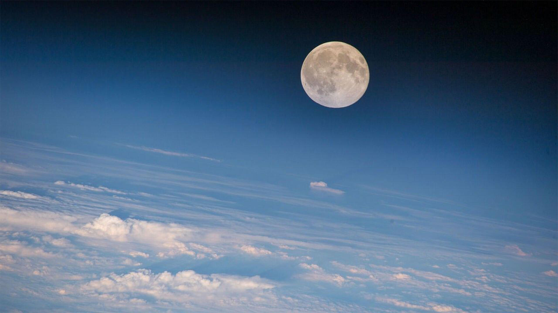 The final supermoon of 2025 is this week: When to see the cold moon at ...