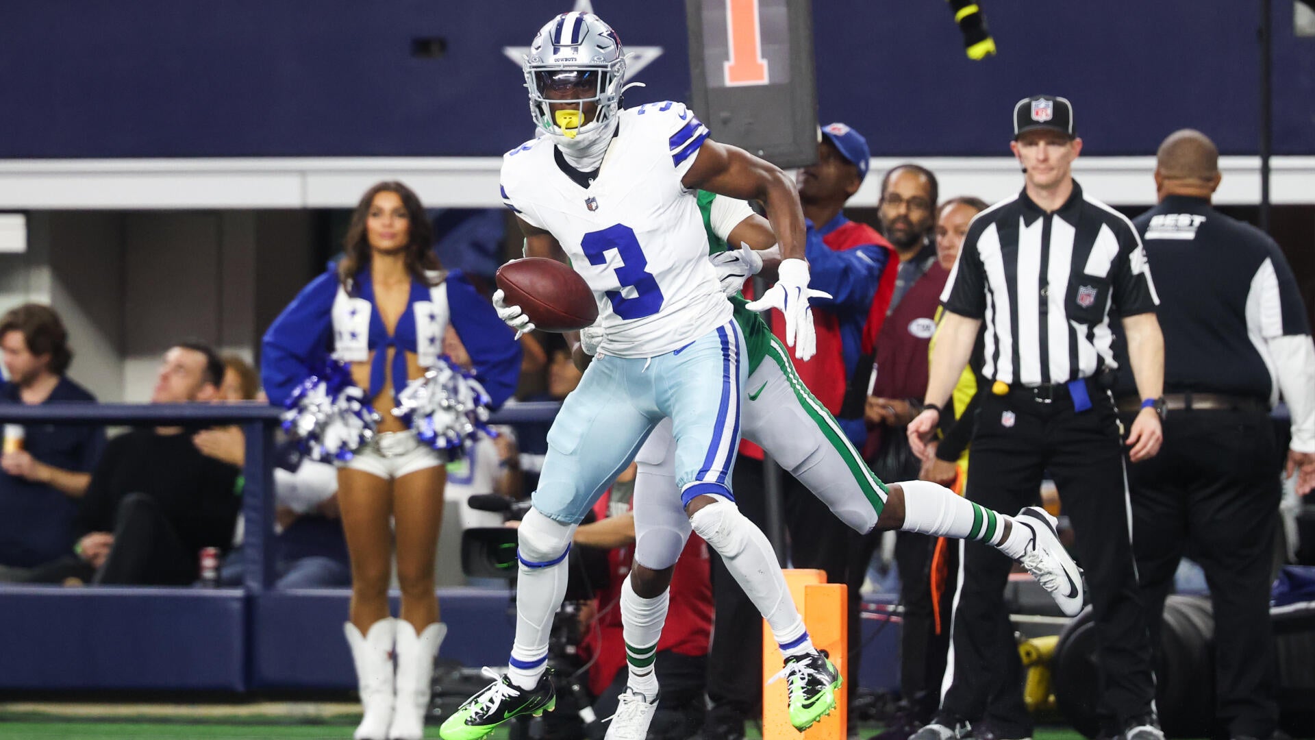 Week 15 NFL picks, odds, best bets from proven model: This 5-leg parlay ...
