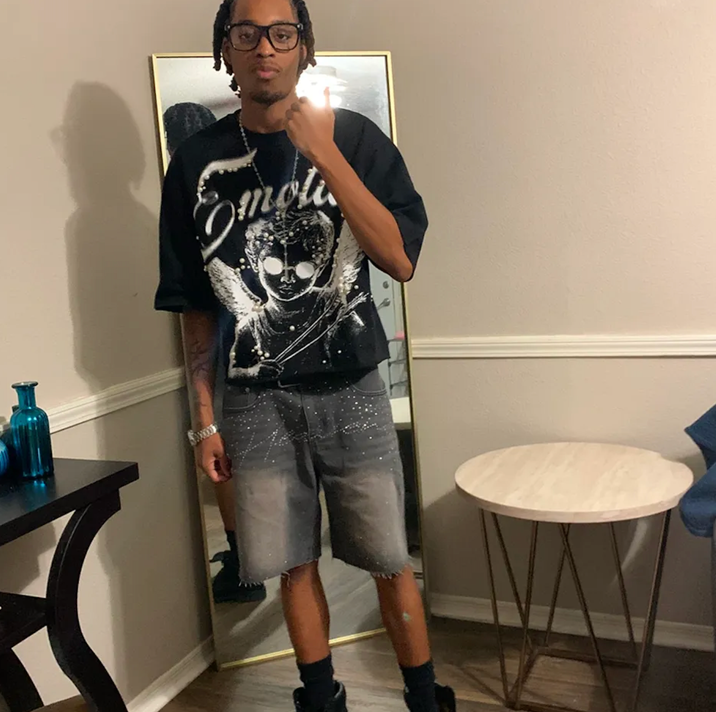 Teen is shot dead while trying to break up a fight at a Burger King